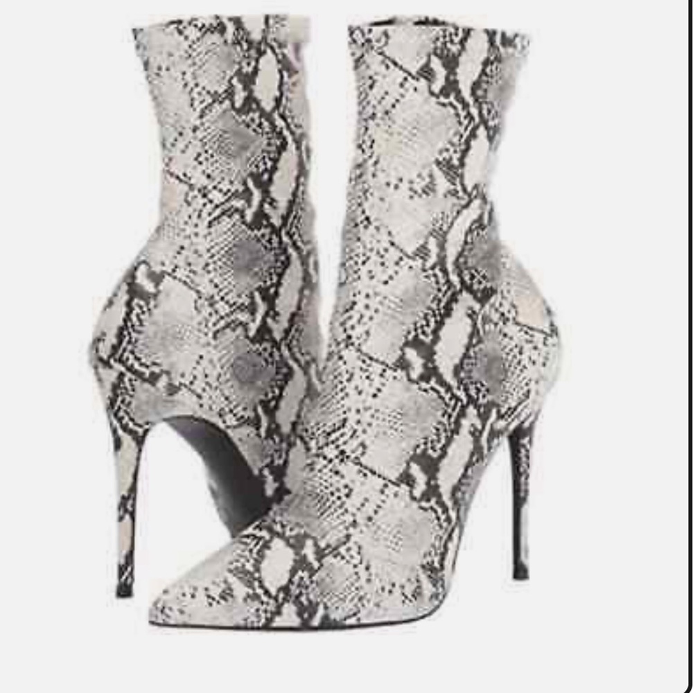 Steve Madden Daffy Natural Snake Boots - Gem